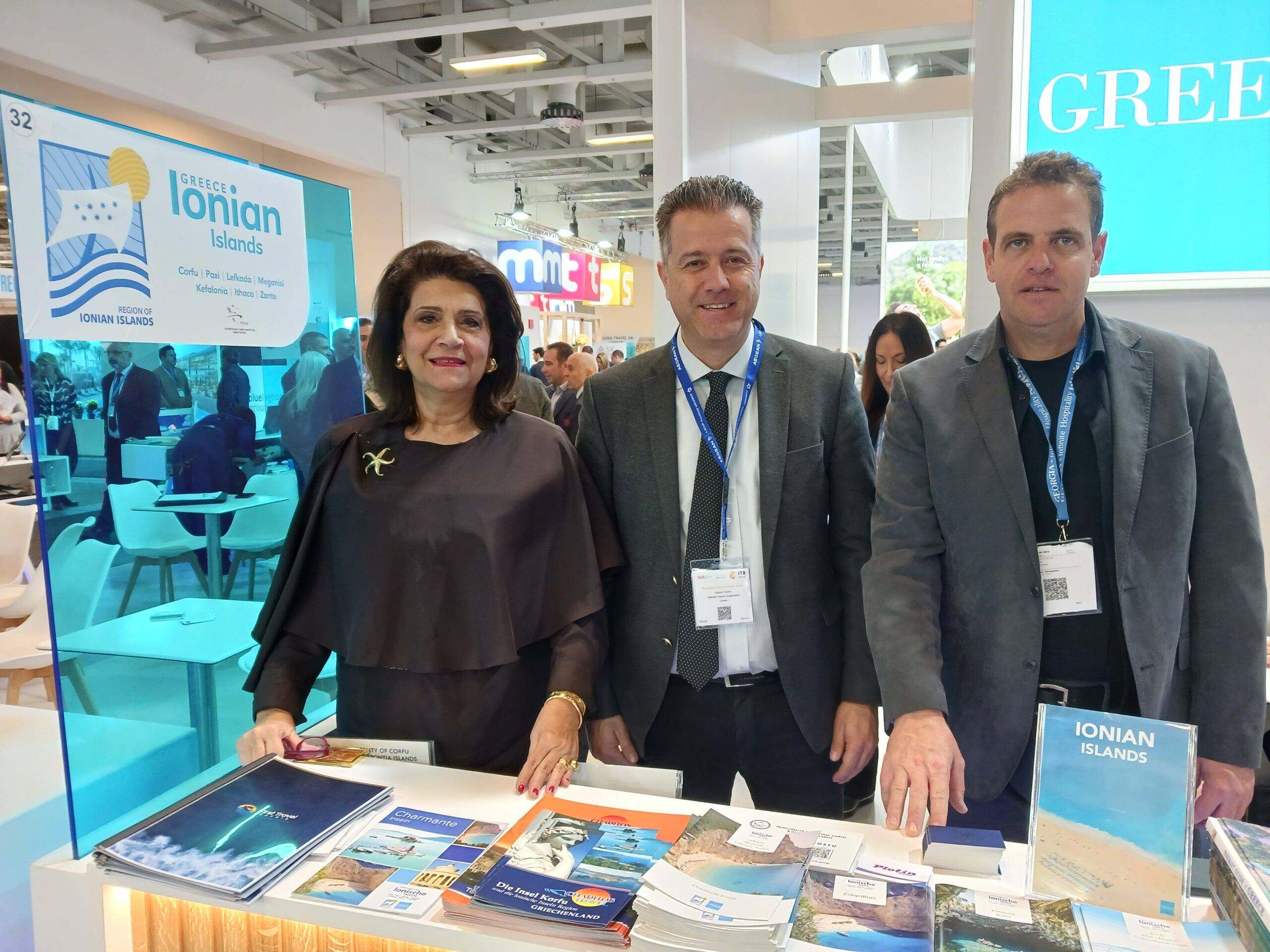 Κράτσα: Η ΠΙΝ άφησε το στίγμα της στην έκθεση τουρισμού του Βερολίνου ...