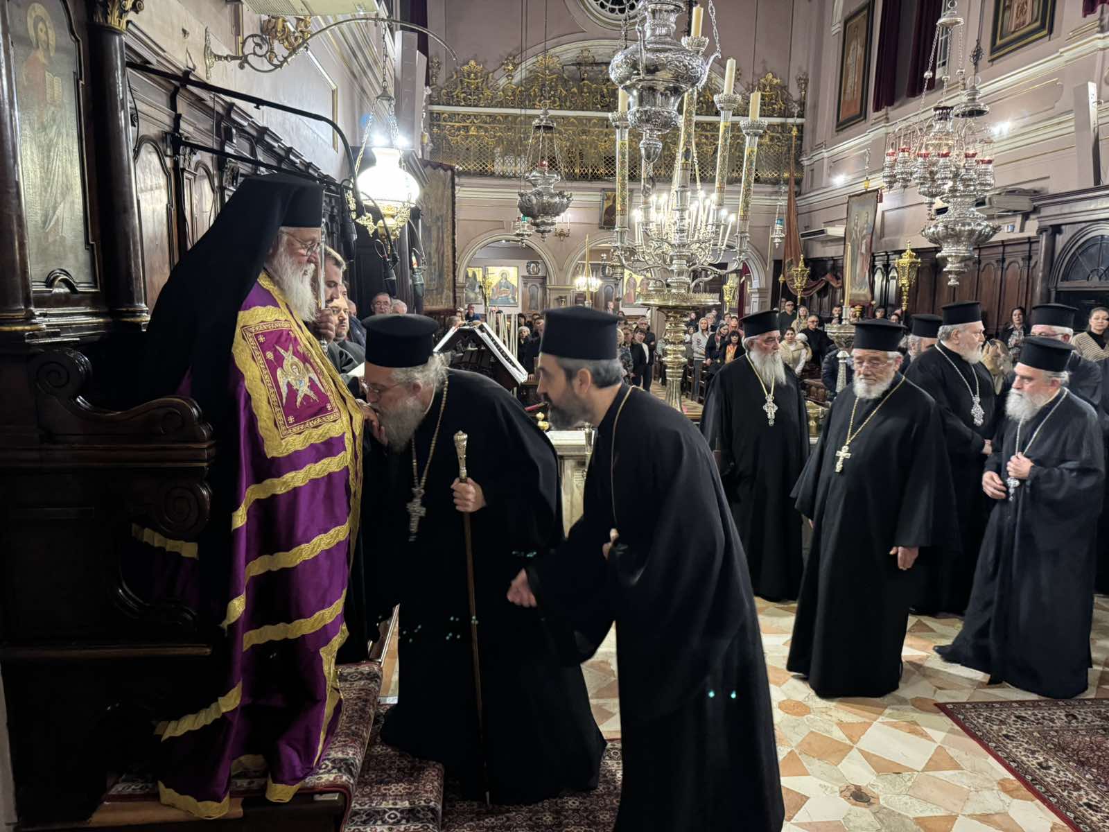 Ο εσπερινός της εορτής του Αγίου Νεκταρίου στην Κέρκυρα (pics ...
